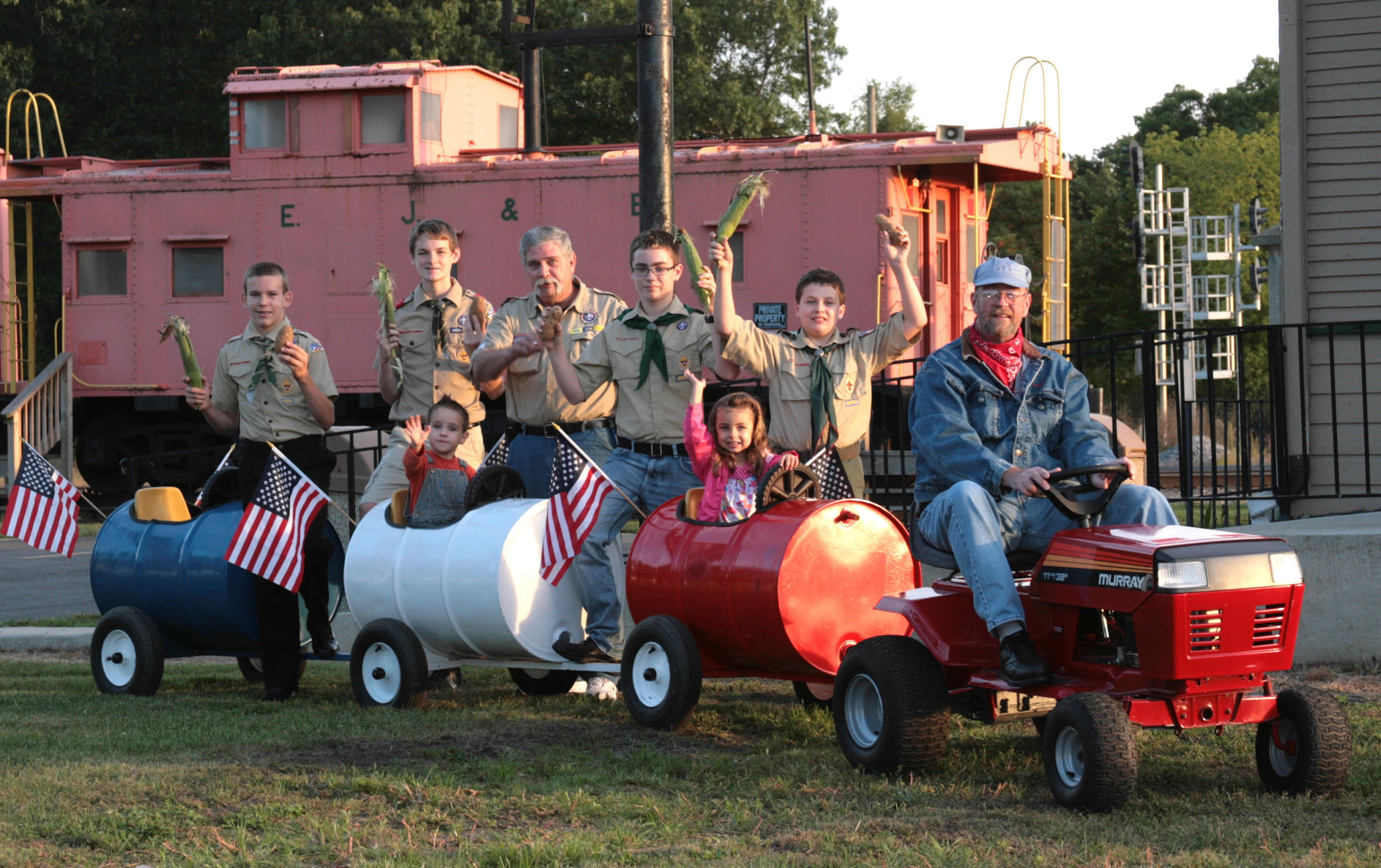 The Scouts and our wonderful Barrel Train – Griffith Historical Society