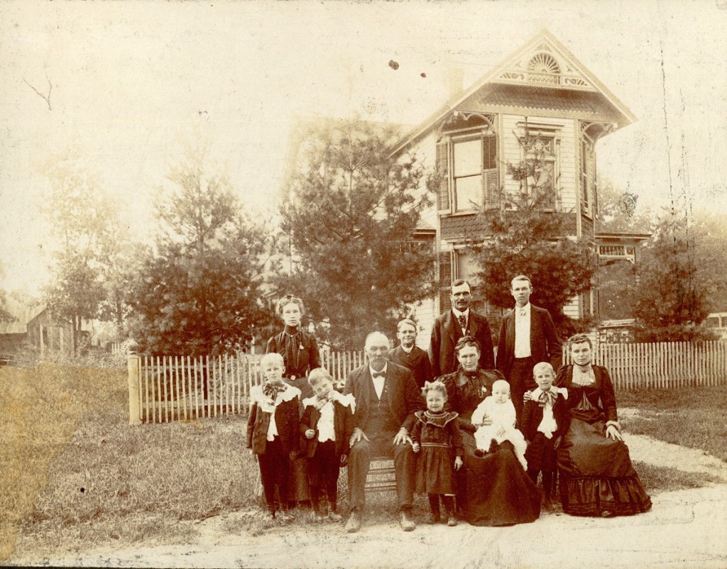 Photos – Griffith History Museums